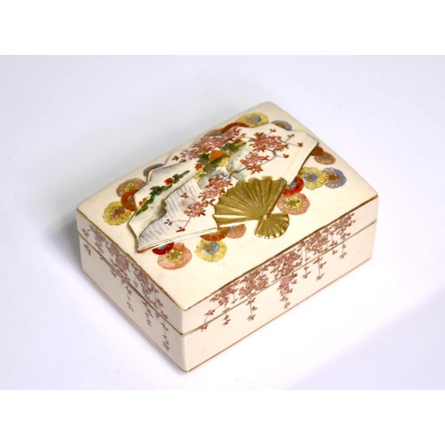 Antique Japanese Satsuma Covered Gold Fan Beige Dresser Box or Catchall ...