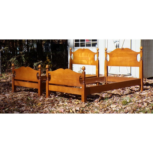 Vintage Pair Solid Maple Single Twin Size Beds Bed Frames Acorn Finials ...