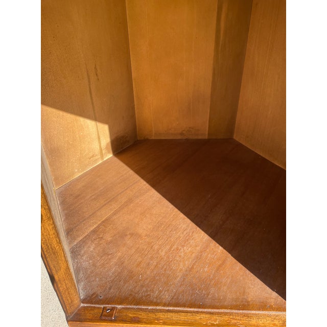 Mid 20th Century Vintage Mid Century Modern Broyhill Brasilia Hexagon ...