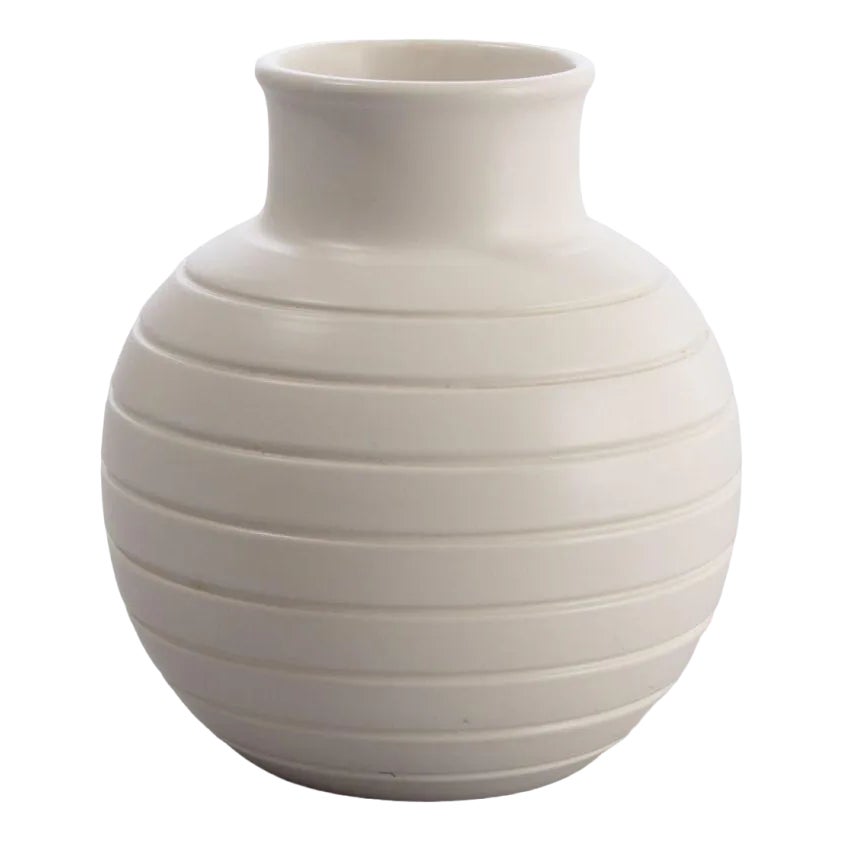 Art Deco Moonstone Ovoid Ribbed Vase by Keith Murray for Wedgwood ...