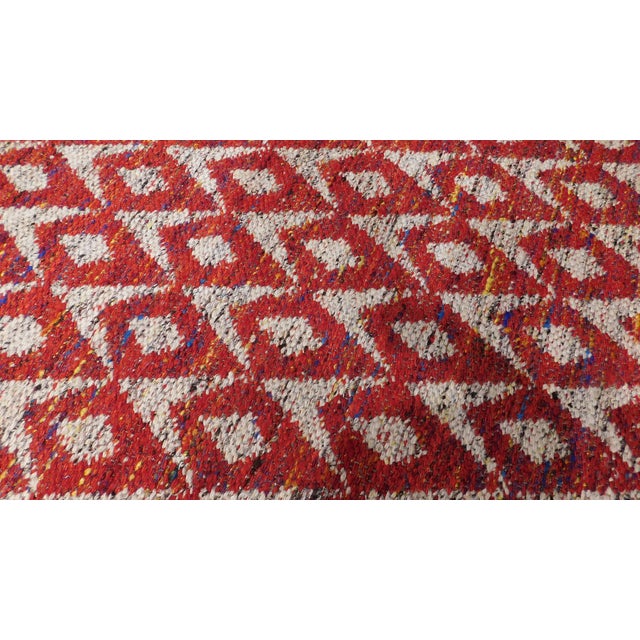 Modern Hand-Knotted Luxury Rug - 7’9” x 10’2” | Chairish