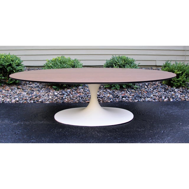 1960's Mid-Century Modern Oval Tulip Base Coffee Table | Chairish