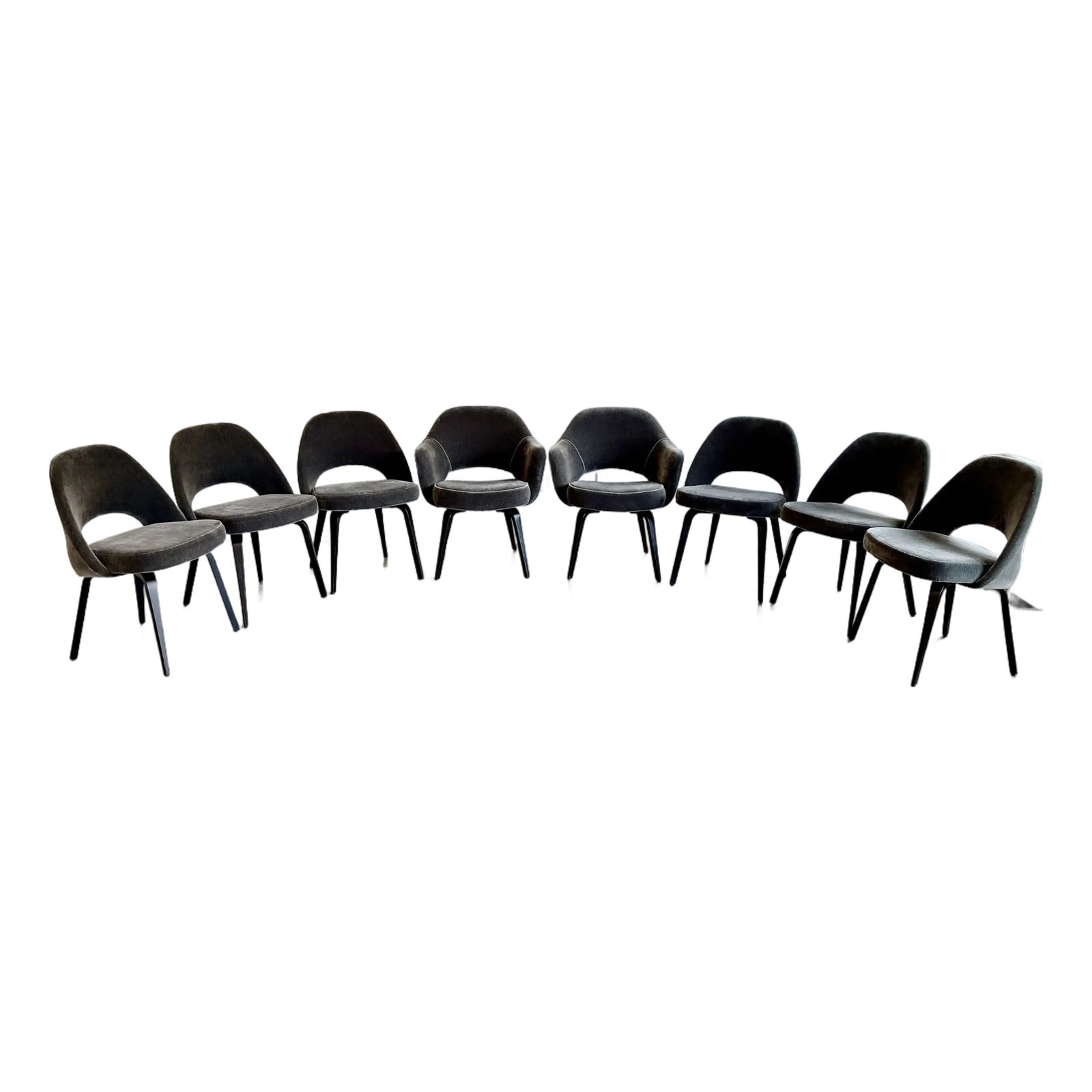 Set of 8 Knoll Saarinen Executive Dining Chairs in Graphite Mohair ...