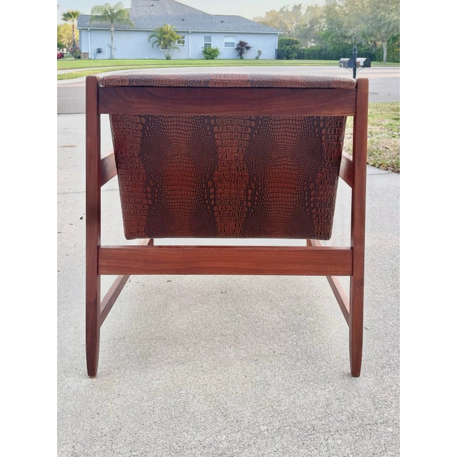 Mid-Century Modern Floating Lounge Chair | Danish or Scandinavian Style ...