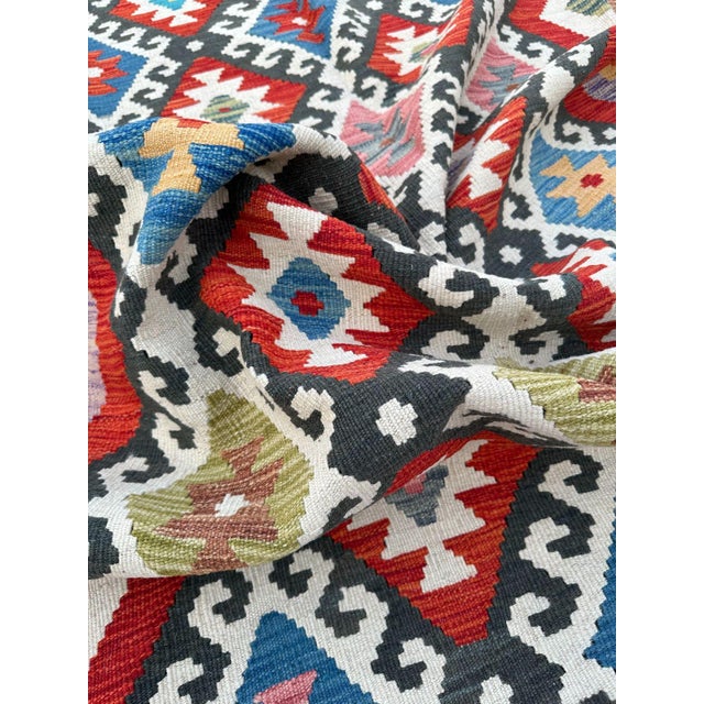 Classic Handwoven Traditional Modern Kilim Rug | Chairish