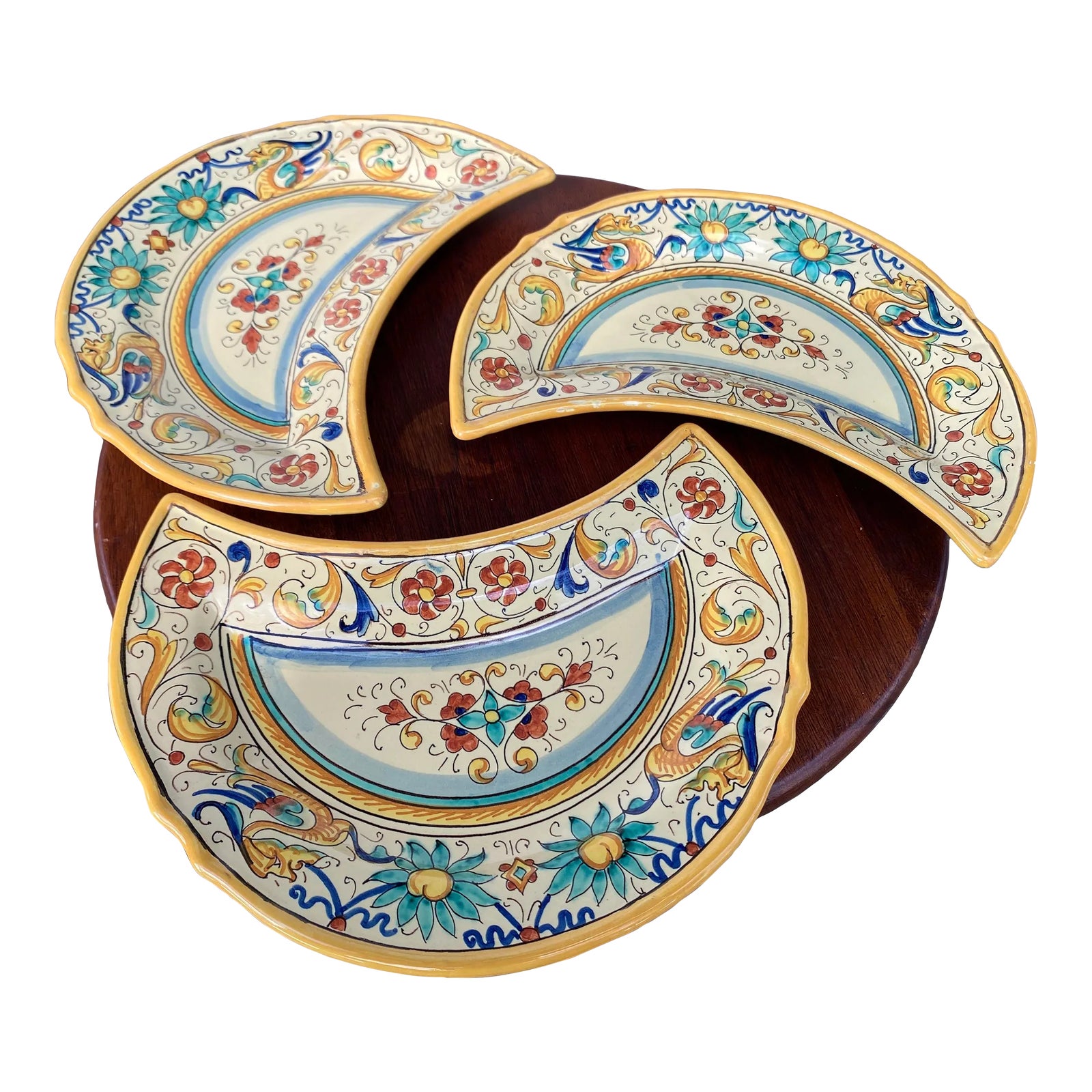 Early 20th Century Deruta Italy Ceramic Crescent Plates With ...