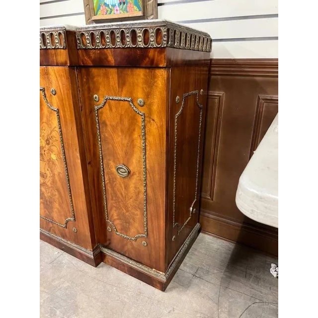 Early 20th Century Louis XVI Style Satinwood Parquetry Inlaid Marble ...