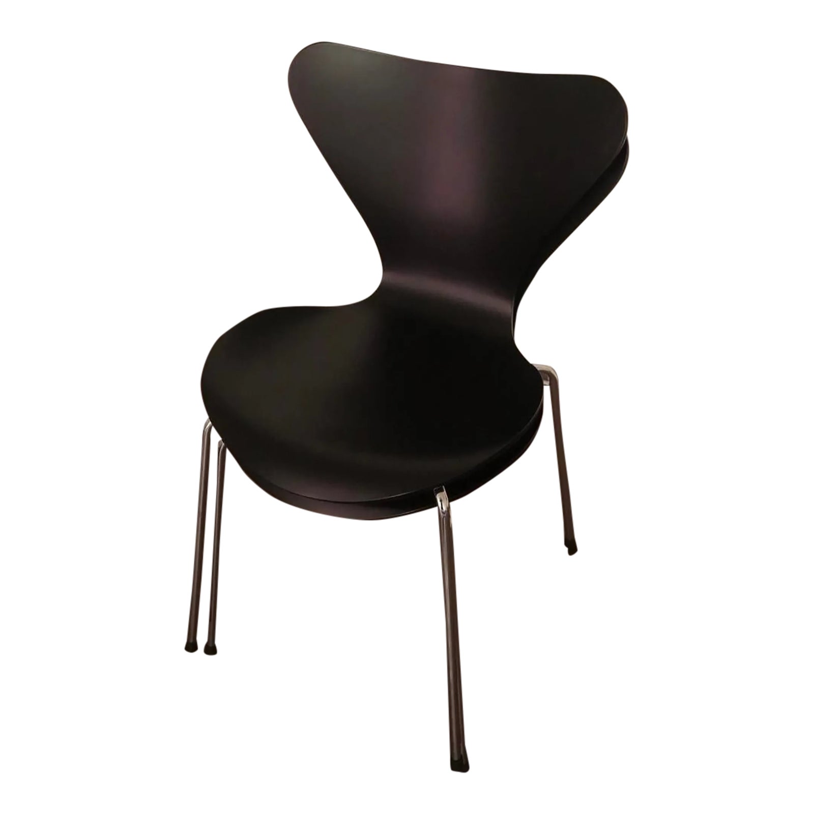 Fritz Hansen Series 7 Lacquered Veneer Black 190- Set of 2 | Chairish