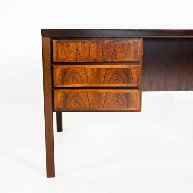 Rosewood Model 76 Executive Desk from Omann Jun, 1960s | Chairish
