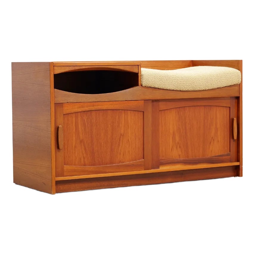 1960s Mid Century Entryway Bench in Teak by Chippy Heath | Chairish