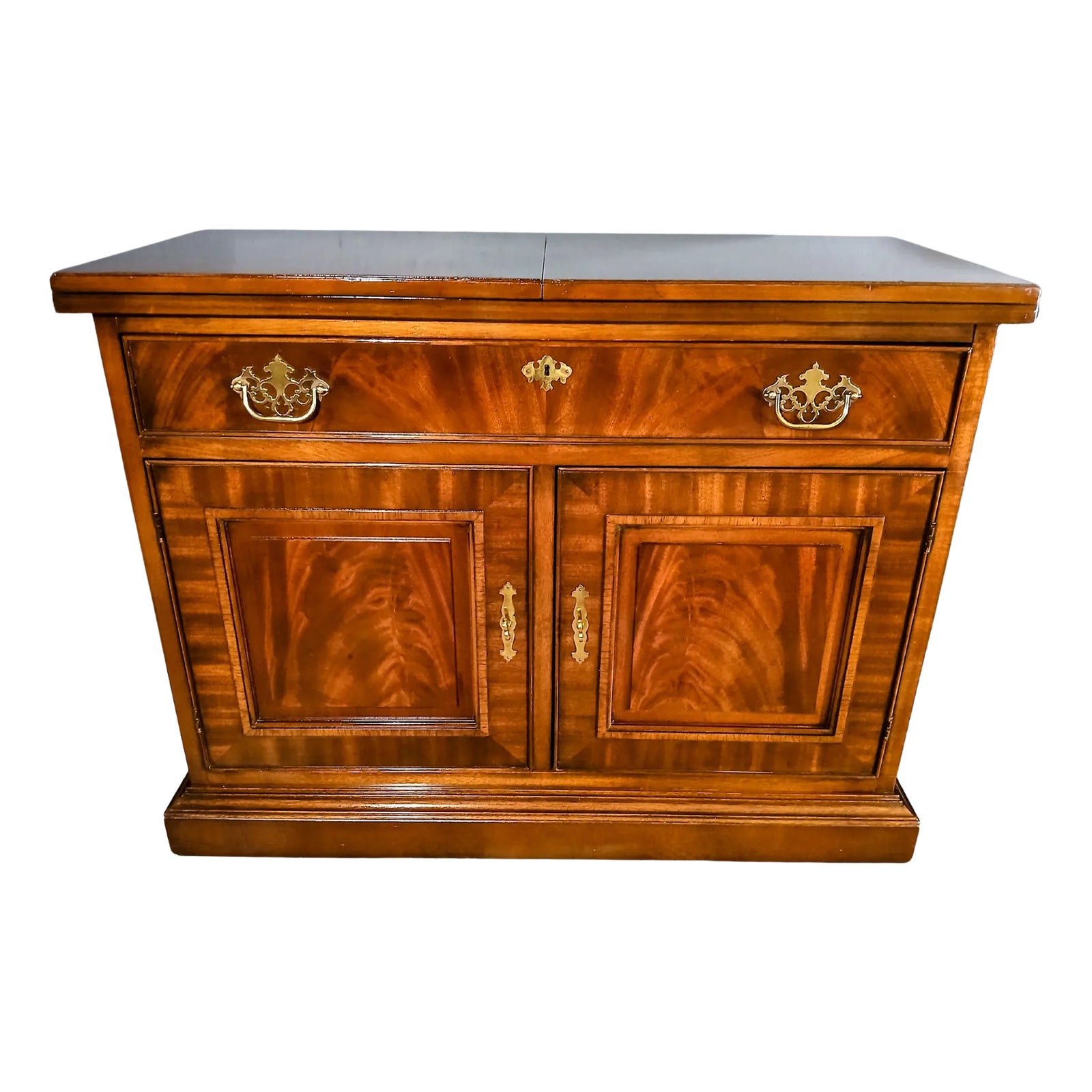 1980s Vintage Cherry Flip-Top Sideboard Server Buffet by Drexel Heritage | Chairish