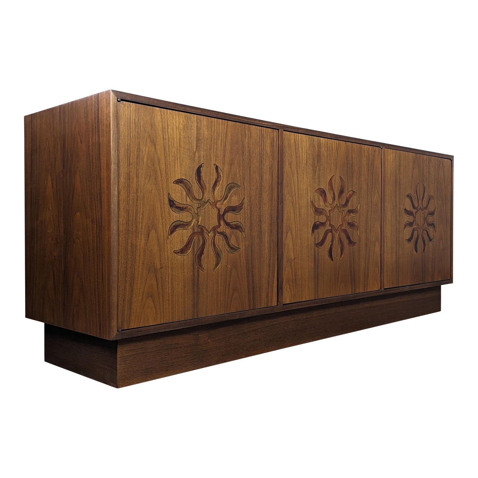 1960s Mid Century Modern Walnut Credenza Buffet by Cal Mode | Chairish