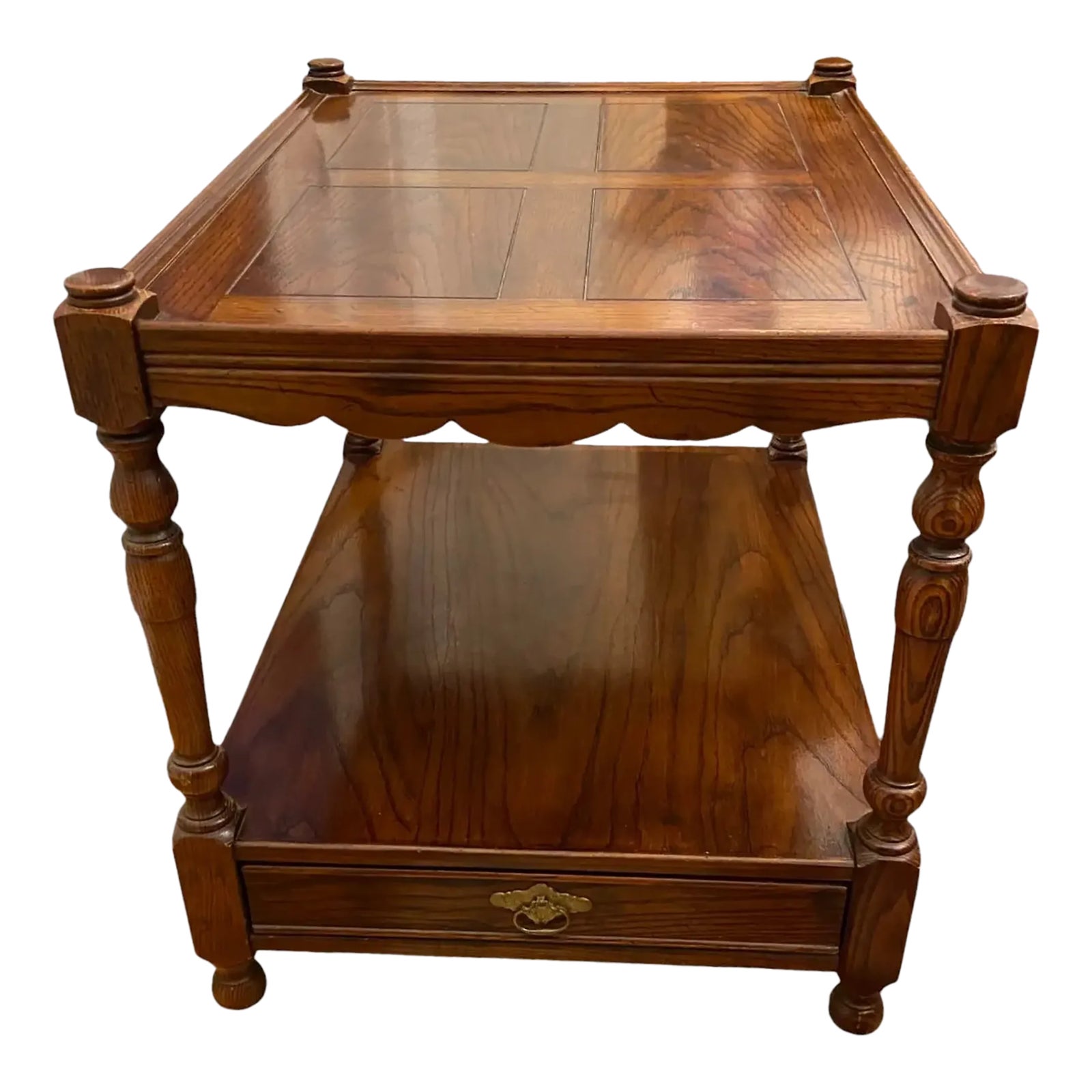 Henredon Two-Tiered Scalloped Side Table | Chairish