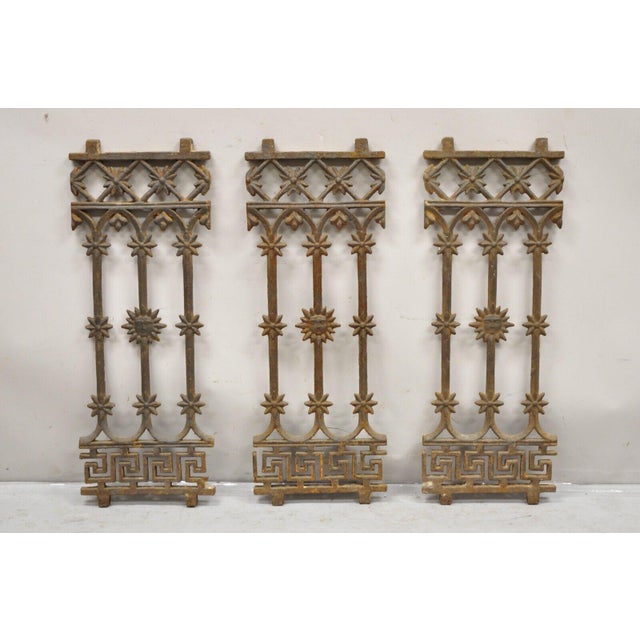 Antique Cast Iron Victorian Greek Key Sun Face Garden Fence Gate Decor ...