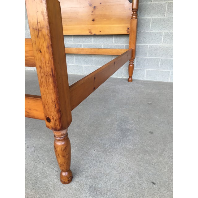 Vintage Bassett Pine Queen Size Pineapple Poster Bed | Chairish