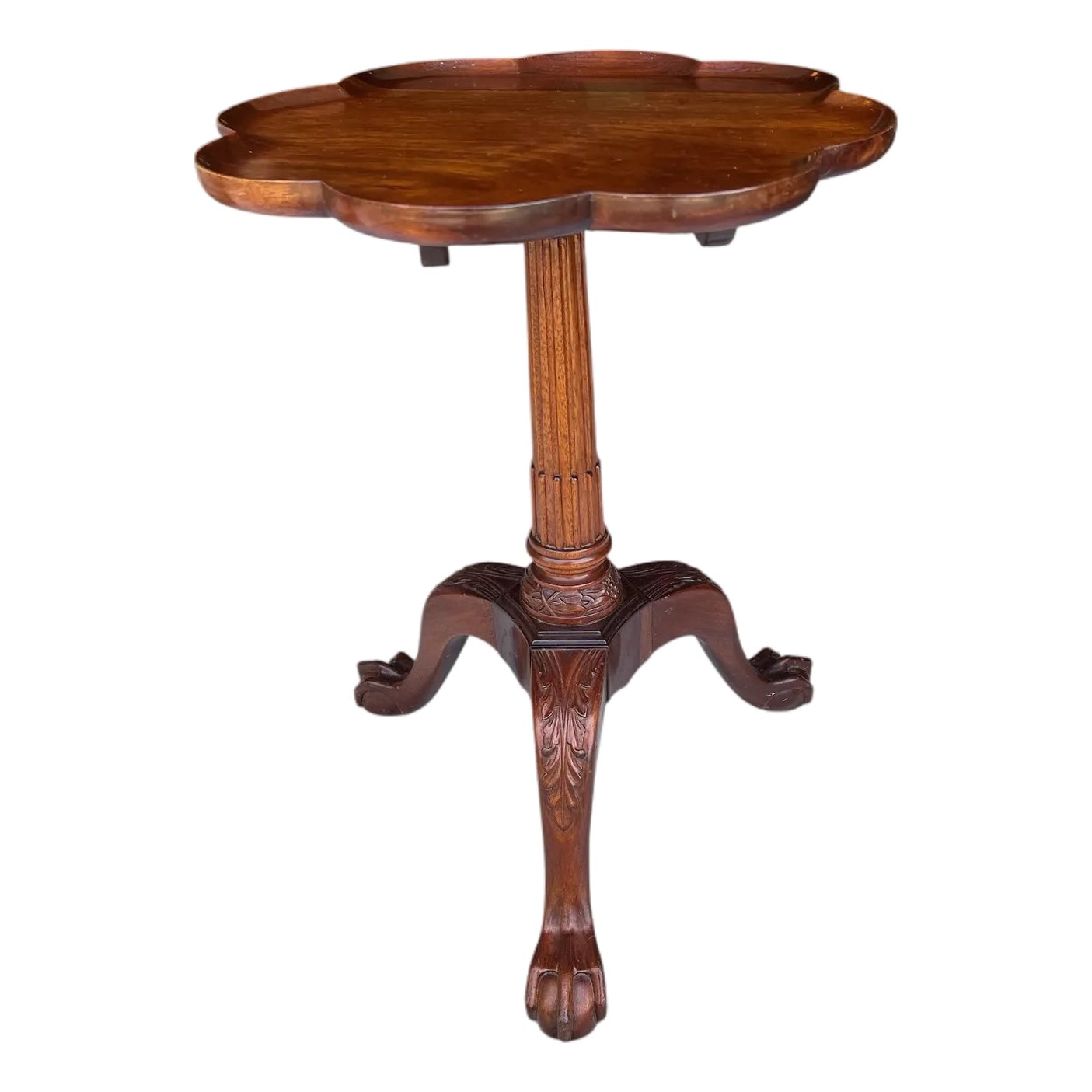 Vintage Georgian Style Scalloped Top Side Drink Table on Carved Tripod ...