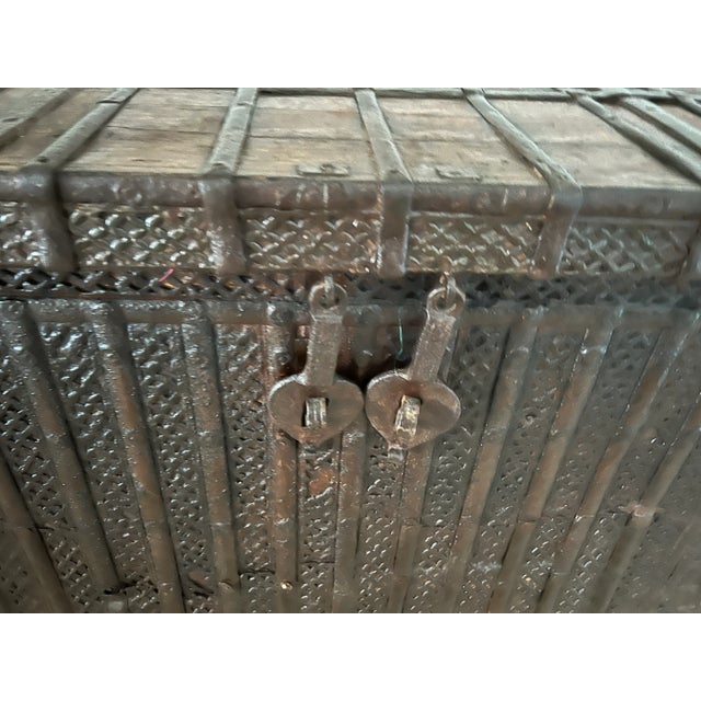 Original and Antique 1900s Indian Trunk / Chest | Chairish