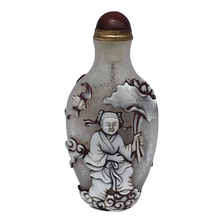 Frosted Glass Snuff Bottle With White and Maroon Overlays With the Twin ...