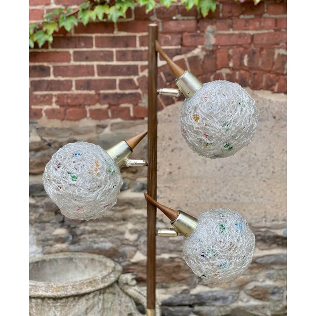 Mid-Century Atomic Spaghetti Lucite White Ice Chip 3-Globe Floor Lamp ...