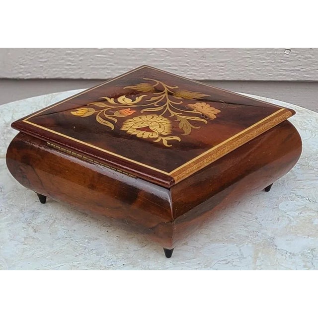 Vintage Sorrento Italian Marquetry Inlay Music Box - Torna a Surriento ...
