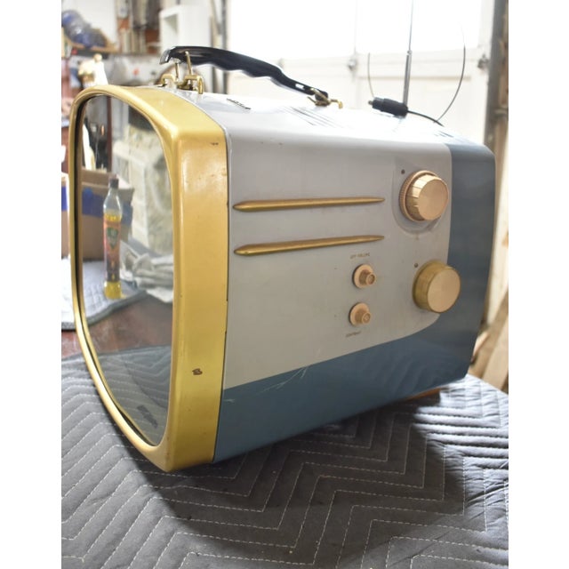 Vintage Rca Victor Deluxe Portable Tube Tv Mid Century Modern 1950s ...