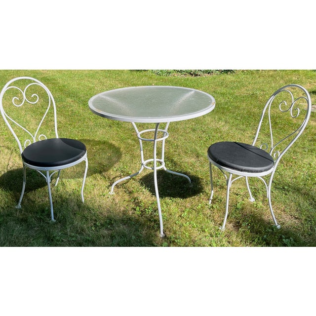 Vintage Wrought Iron Bistro Table & 2 Chairs With Scrolled Design ...