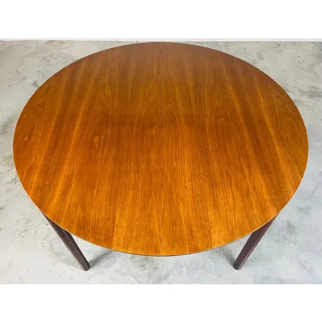 Round Extendable Walnut Dining Table by Greta Grossman for Glenn of ...