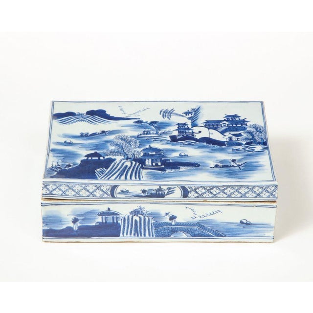 Chinese Export Blue and White Porcelain Box | Chairish
