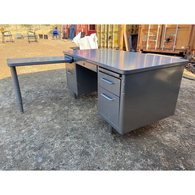 1970s Steelcase Vintage Mid Century Modern Executive Desk With Return ...