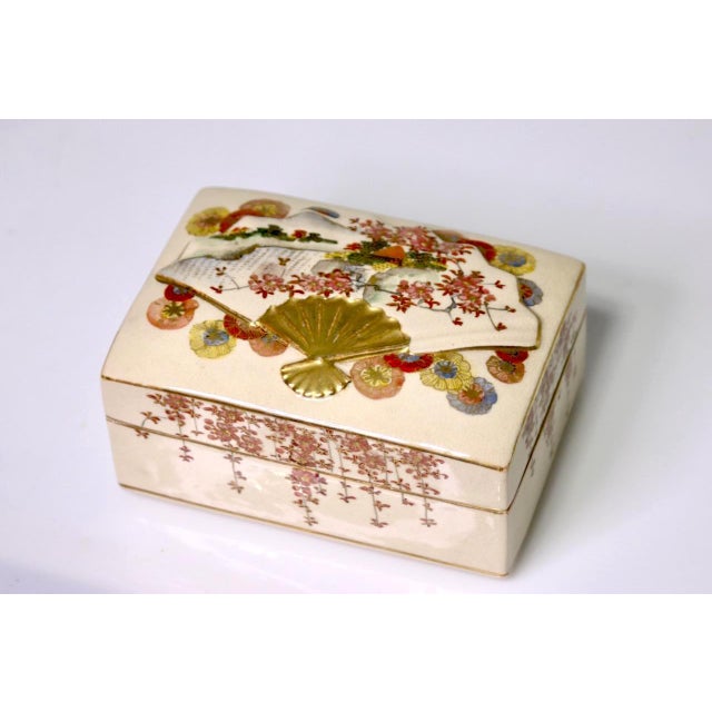 Antique Japanese Satsuma Covered Gold Fan Beige Dresser Box or Catchall ...