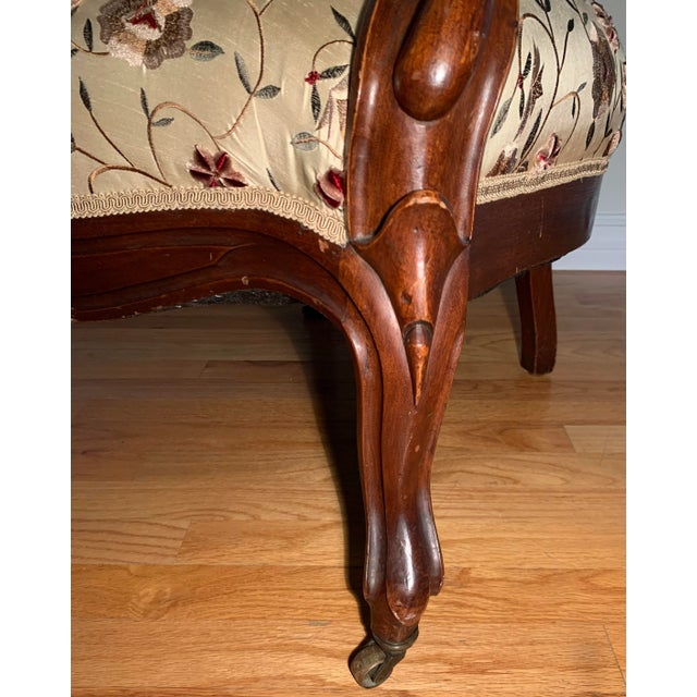 Mid 19th Century Antique American High Victorian Walnut Elbow Chair ...