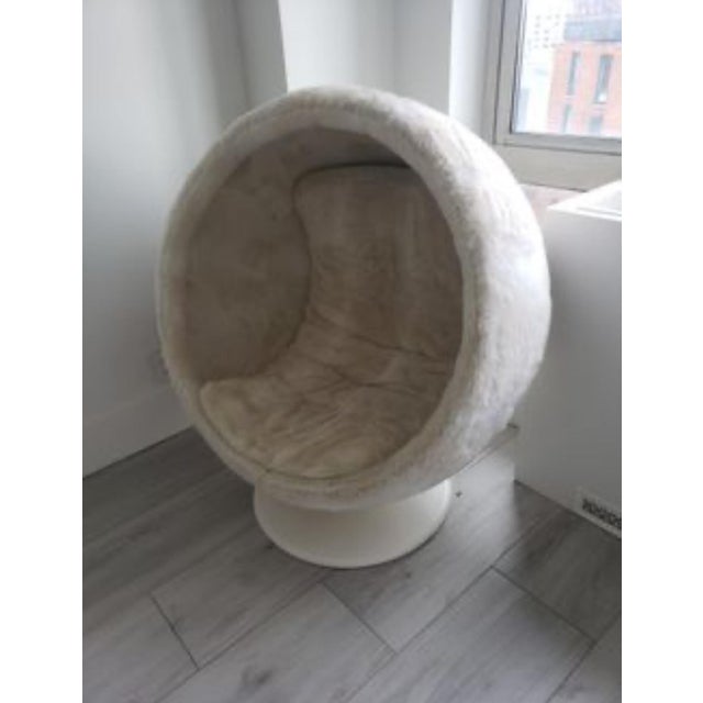 Modern Atomic Space Age Style Pod Lounge Chair by Rh Teen in Faux Fur ...