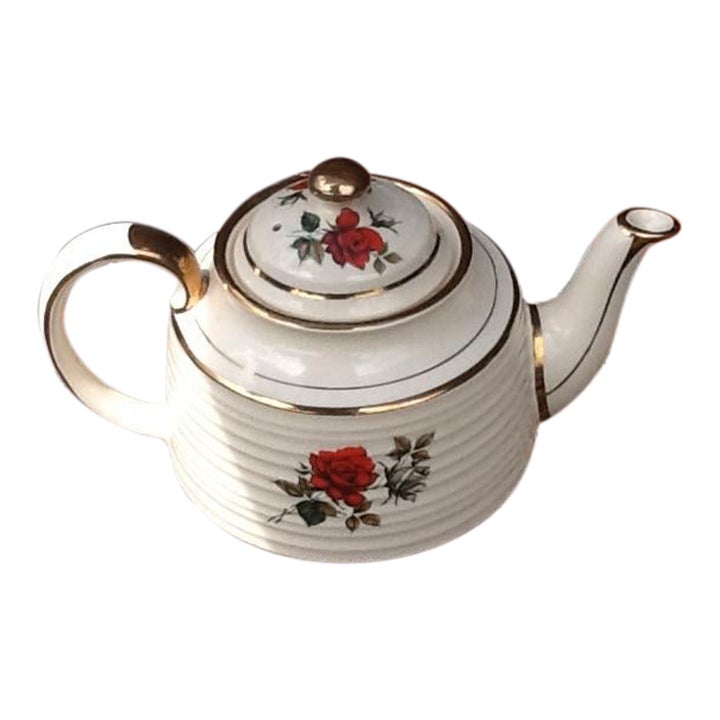 1940’s English Sadler Red Rose Teapot | Chairish