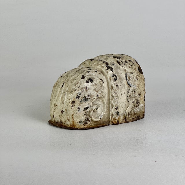 Vintage Architectural Salvaged Building Exterior Ornamental Painted ...