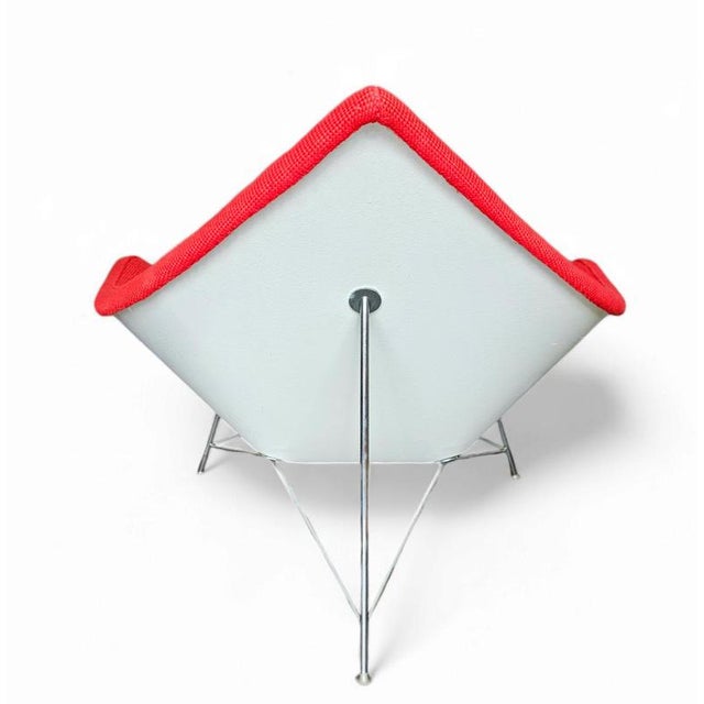 Early Vintage Model Coconut Chair in Fiberglass Shell by George Nelson ...