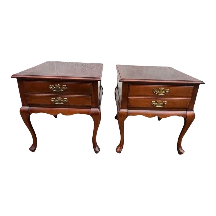 Late 20th Century Hammary Furniture Pair of Queen Anne Style Solid ...