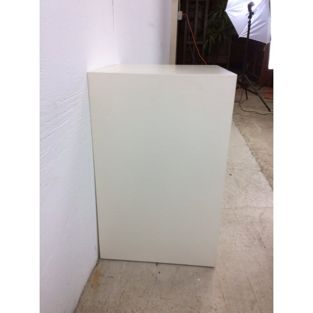 Post Modern Decorative Pedestal White Lacquer Geometric End Table ...