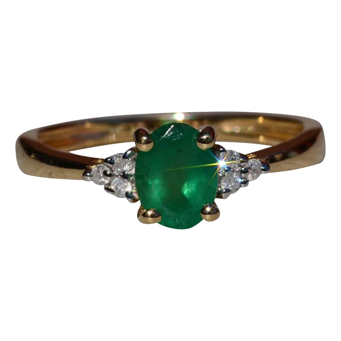 The Lancashire: Ladies 14K Yellow Gold Ring set with Emerald and ...