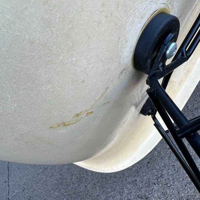 Eames Herman Miller Lar Fiberglass Armchair Midcentury Modern Cat ...