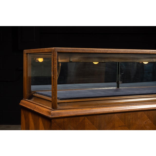 1920s Lighted Display Case | Chairish