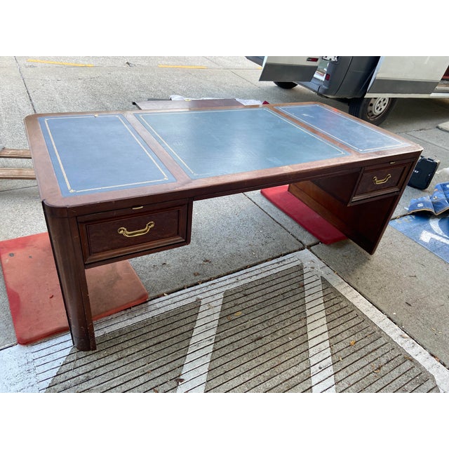 Alex Stuart Vintage Modern Inlaid Leather Mahogany Executive Desk ...