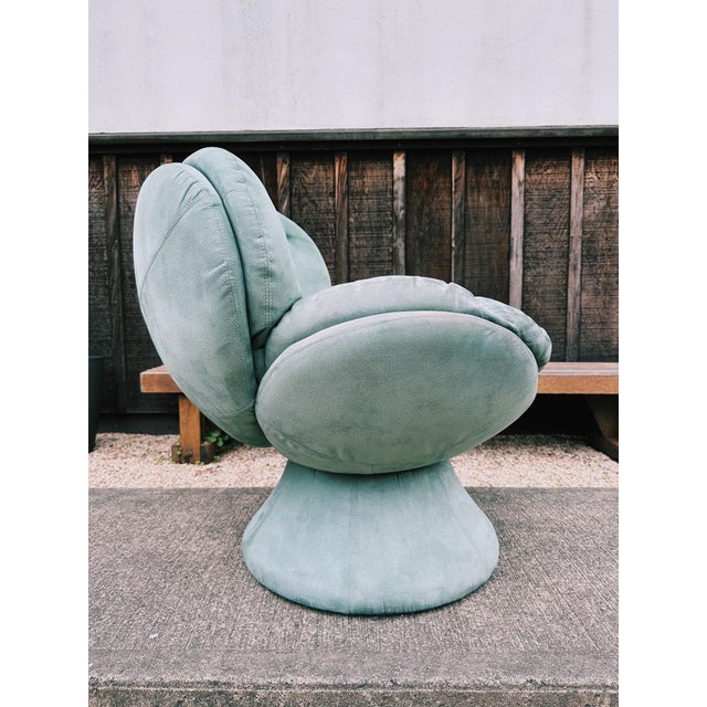 Late 20th Century Post Modern Pedestal Base Swivel Chair in Leather by ...