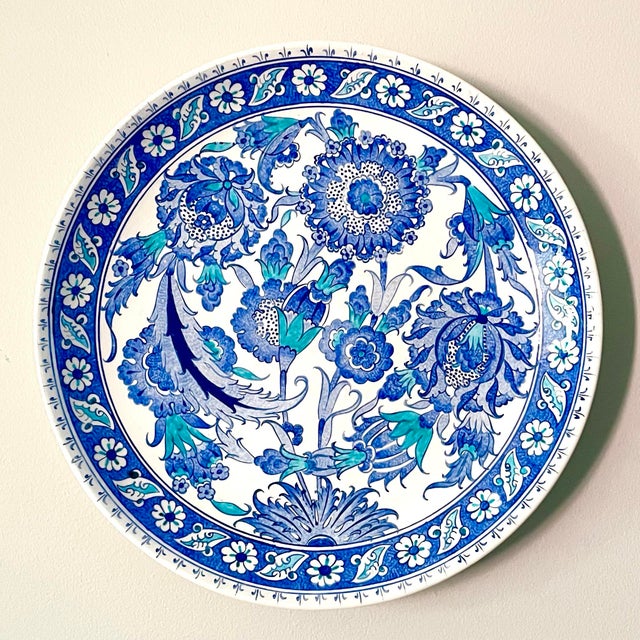 20th Century Turkish Blue & White Kutahya Cabinet / Wall Plate | Chairish