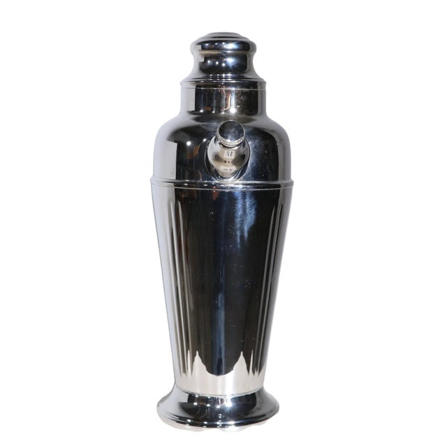 Art Deco Chrome Cocktail Shaker With Red Bakelite Handle Chairish