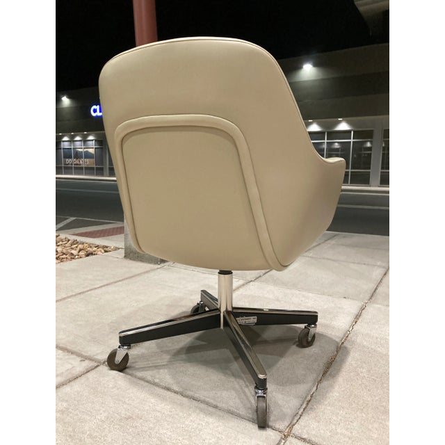 Executive Leather Desk Chair Max Pearson for Knoll International | Chairish