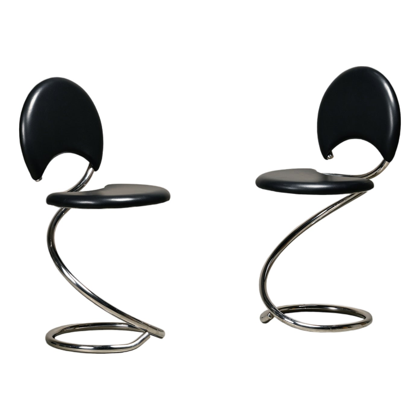 Model PH-501 Snake Chairs in Chrome and Black Leather by Poul ...