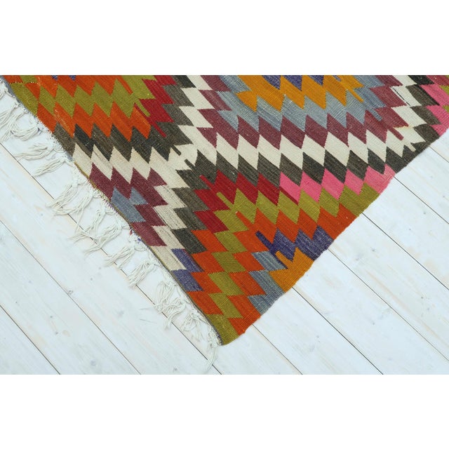 Vintage Turkish Diamond Kilim Rug-5’8’x9’1" | Chairish