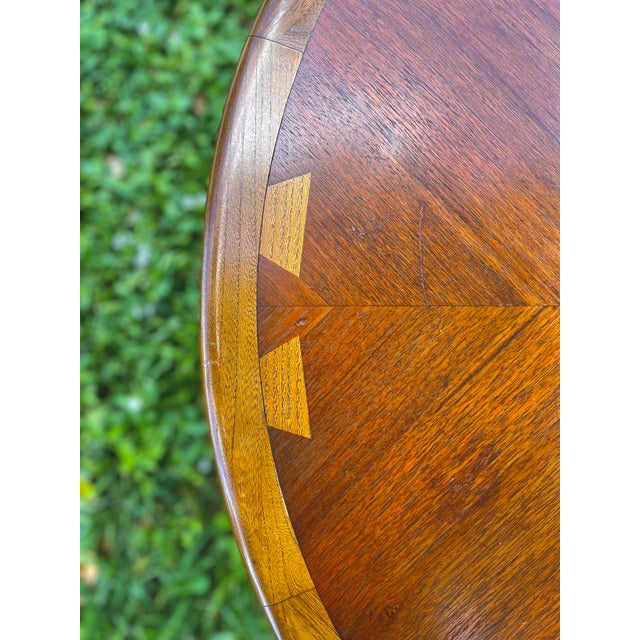 Mid 20th Century Vintage Lane Acclaim Round Coffee Table With Dovetail ...