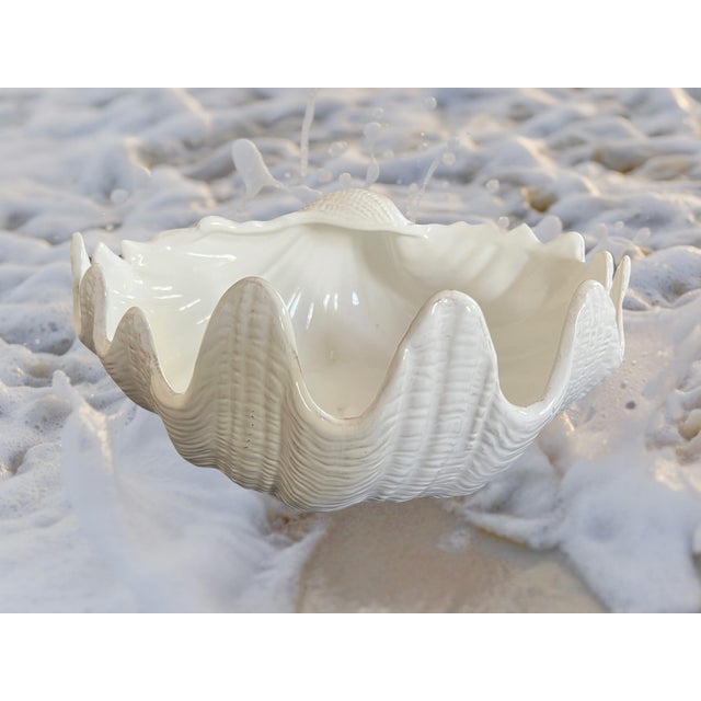 Large White Porcelain Coastal Sea Shell (Giant Clam Shell Bowl/Vide ...