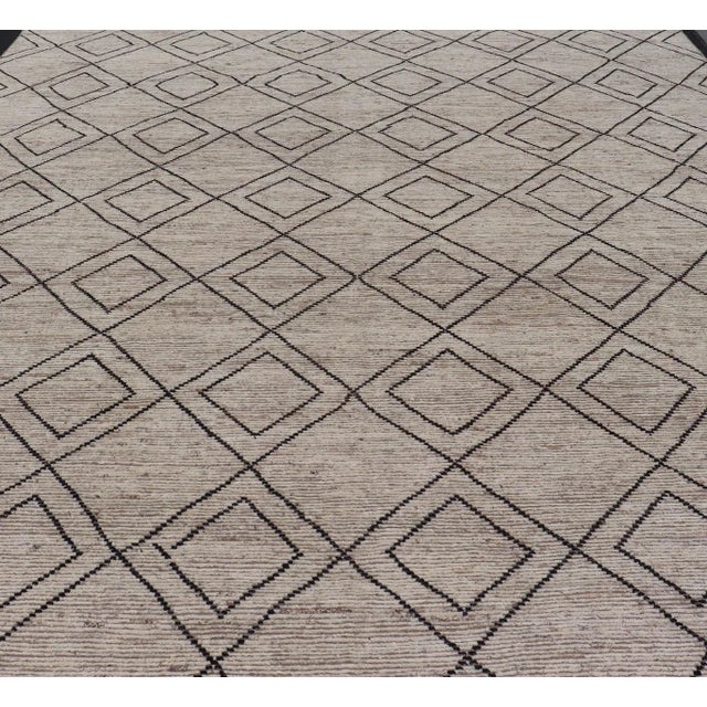 Large Modern Moroccan Rug With Tribal Diamond Design in Cream and ...